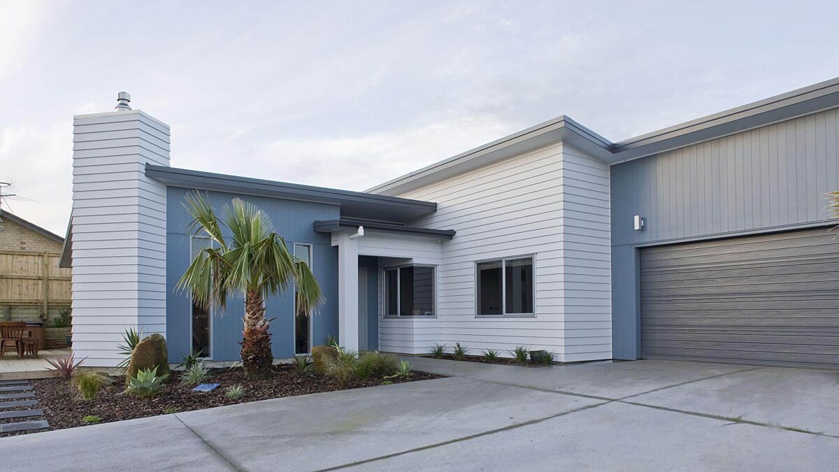 Axon™ Panel Grooved | Vertical Shiplap Panel | James Hardie