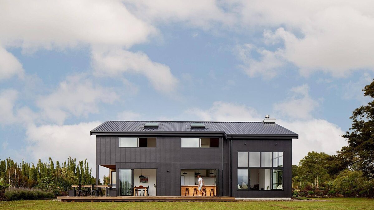 Stria™ Cladding | Horizontal & Vertical Cladding | James Hardie