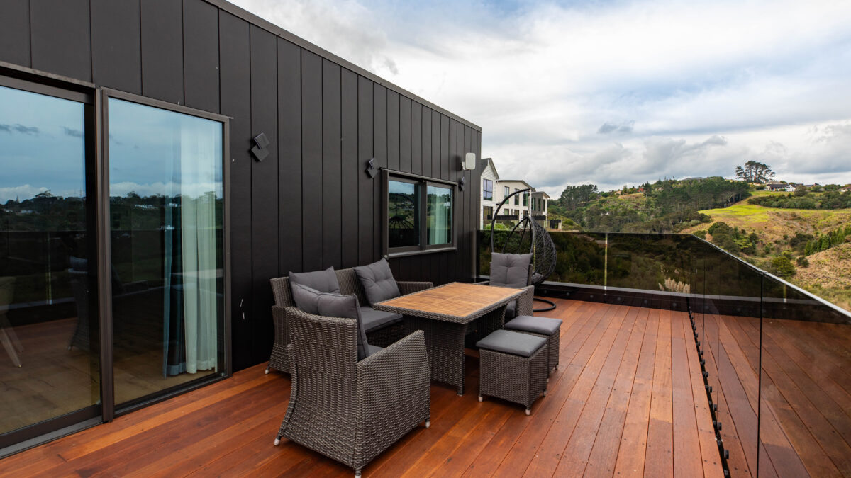 Contemporary Shadow Play with Stria™ Cladding | James Hardie