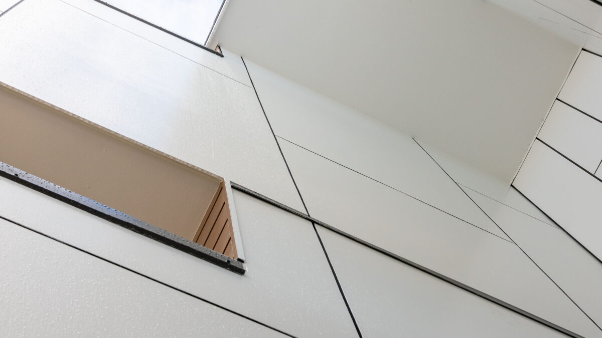 Coastal Complex - ExoTec™ Facade Panel | James Hardie