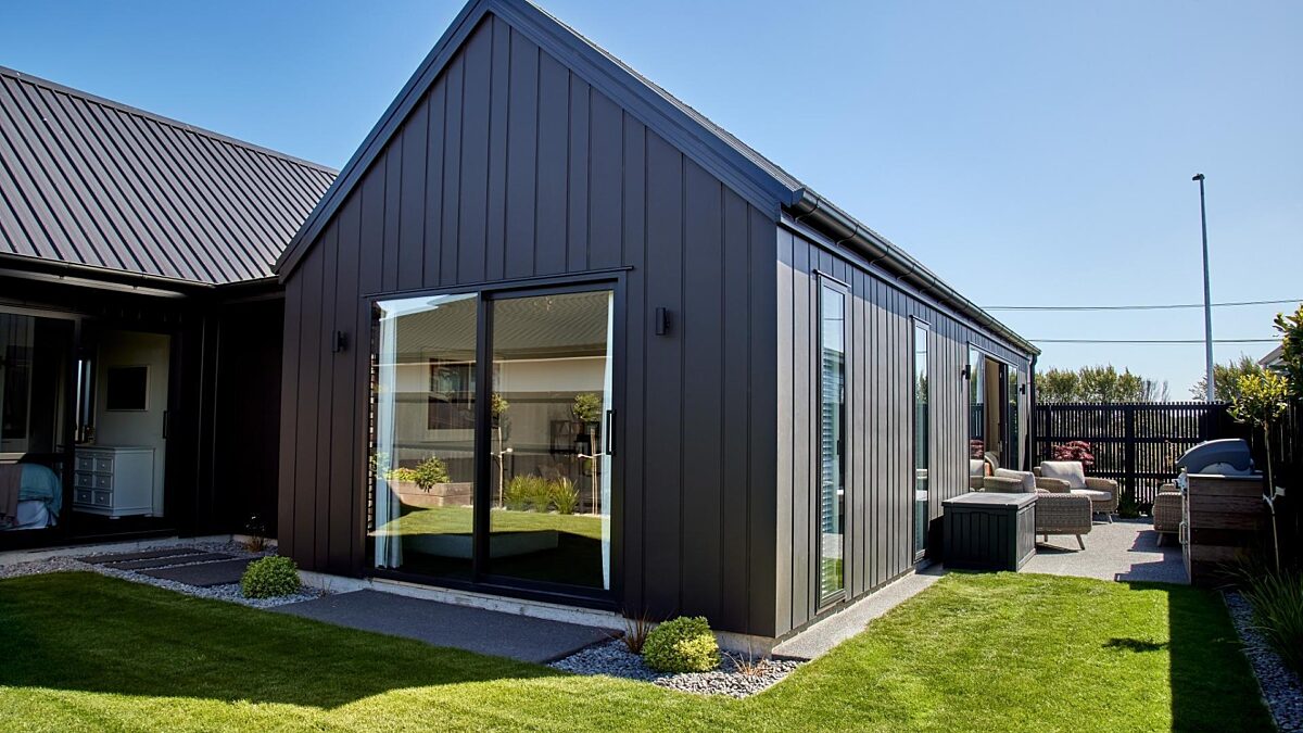 Oblique™ Weatherboard | Shiplap Weatherboard | James Hardie