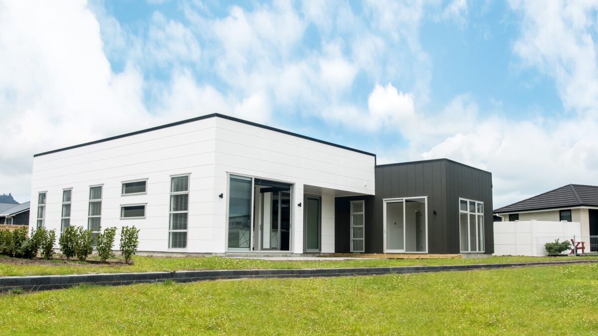 Stria™ Cladding | Horizontal & Vertical Cladding | James Hardie